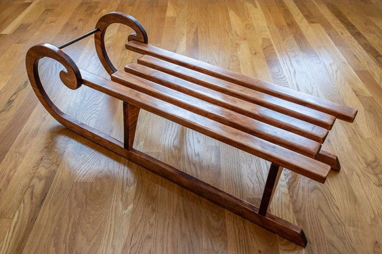 DIY Decorative Wooden Sled - Free Pattern - Home DIY Fun